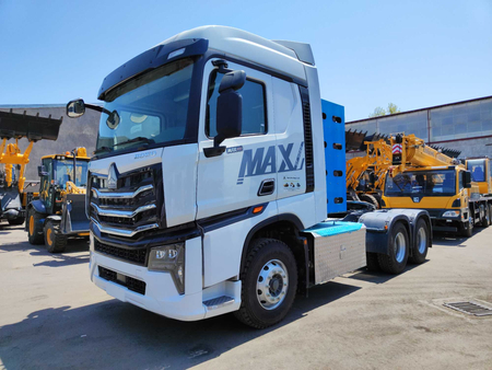 Тягач HOWO MAX 440 рессорный газовый, 12 Баллонов, Kredit/Lizing