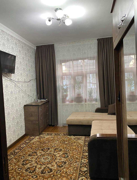 Срочно продаеться маленький домик без участка шикарная локацыя