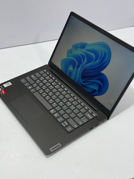 Kuchli Noutbuk Lenovo