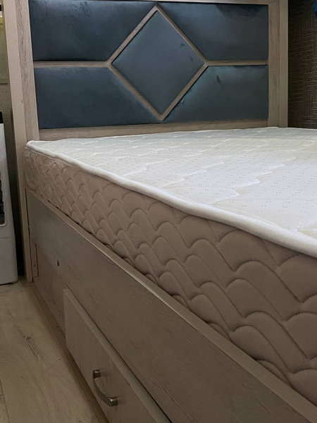 Продается кровать