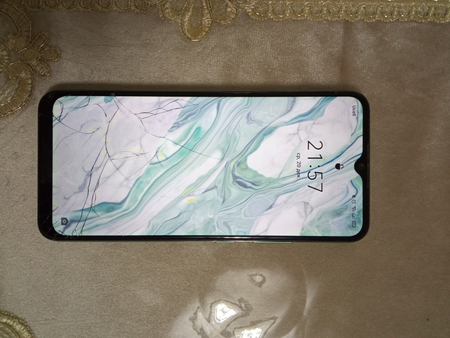 Realme c11 в среднем состоянии срочно!!!