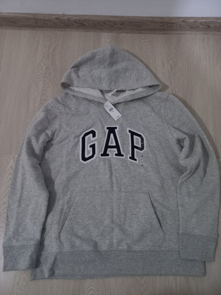 Продаётся фирменный свитшот GAP