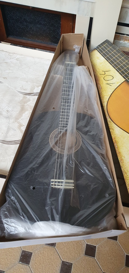 Gitara valencia 104 model