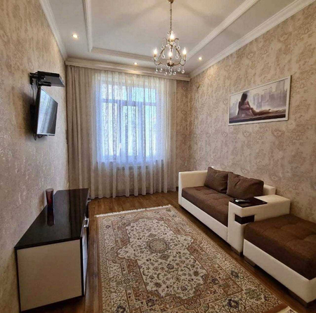 Очень лучший Дом с 6 комнатами с Никитина (Аренда)
