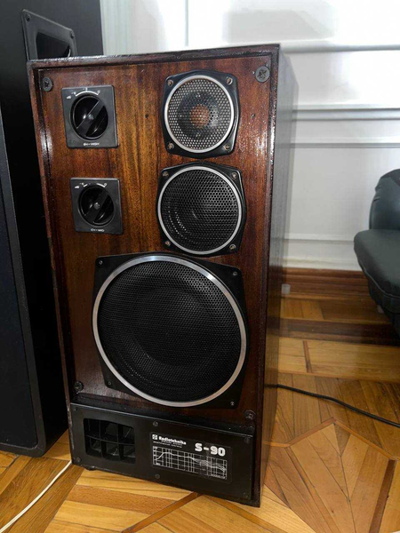 Акустическая система S90