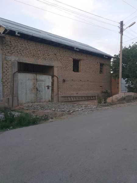 Срочна уй сотилади