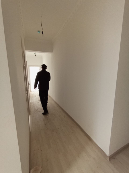 .Продам 3комнатную новостройку абсолютно новый ремонт 8этаж раздельный