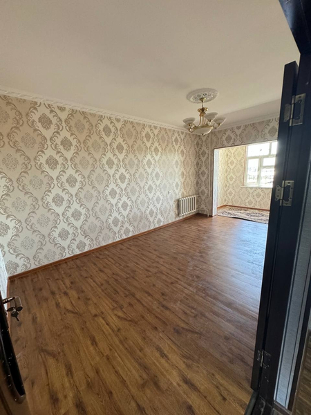 Продаю квартиру Яшнабадский р-он. Тузель-3. 40-лет. 2-ком 4-этаж 9-эта