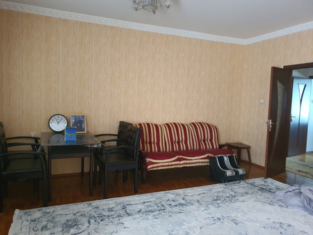 Продам свою квартиру м Кушбеги .5/3/5