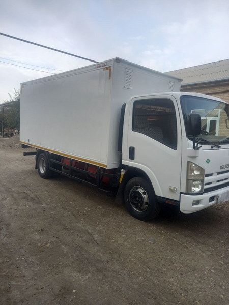 Isuzu. SNG kabina qòyilgan