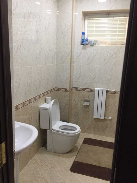Karmana tumani Narpay Kamolot Massivi 2 qavatli 4 xona  katej sotiladi