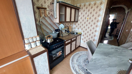 Продам 2 ком Таксымбаева 3