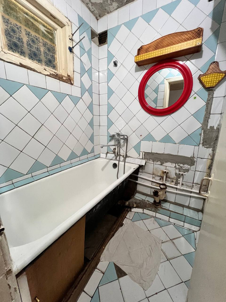 2/2/5 М.Горький метро.171 школа.кирпич 2*6 балкон