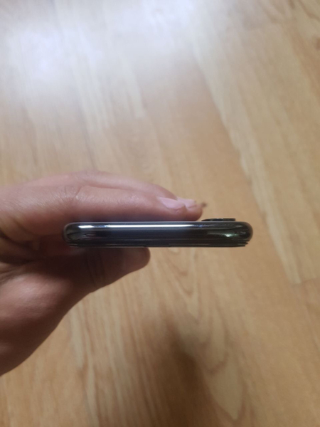 Iphone X haloti udar