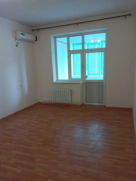 Продаётся квартира 5 комнат в центре. 5 хонали уй сотилади.Фергана
