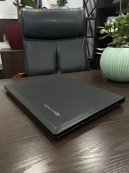 Продается б/у ноутбук Lenovo G50-30 в хорошем состоянии.