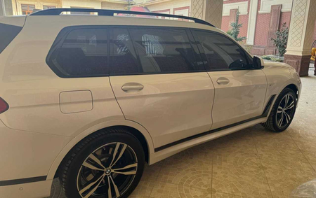 BMW X7 xDrive 40i 2024 год в Наличии