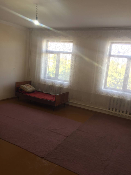 Аренда Юнсобод 19 кв 220 y.e тутзор маххала