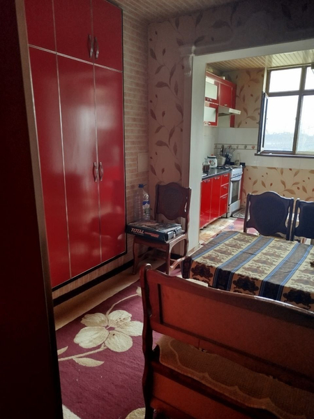 3/3/9 uy sotiladi srochna  sergili straytelniyda