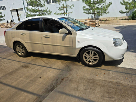 Lacetti 2-позиция 1.8 мотор