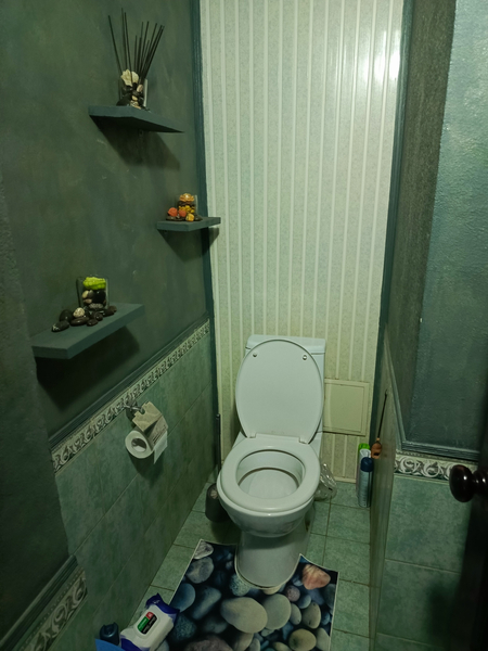 Продаётся квартира 122м². Яккасарайский р-он улица Бобура.