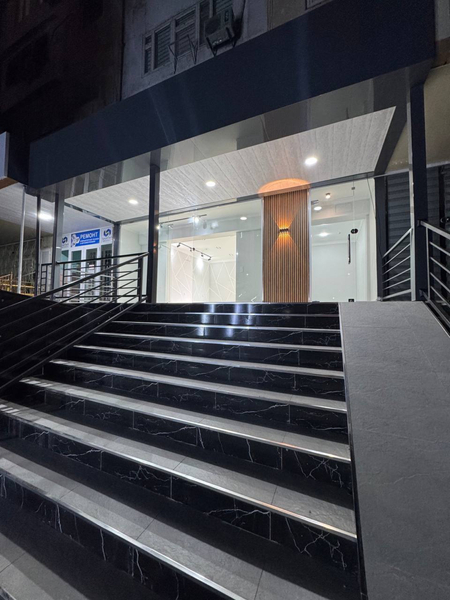 Аренда подОфис. Ориентир-метро Новза 90м2 2200$