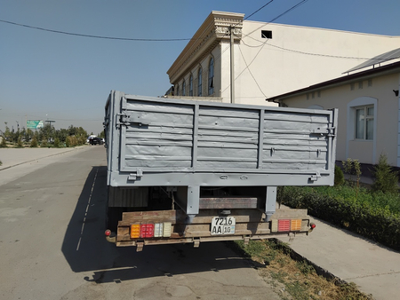 Sotiladi kamaz 10000$
