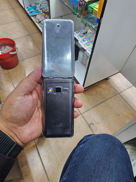 Samsung folder 2