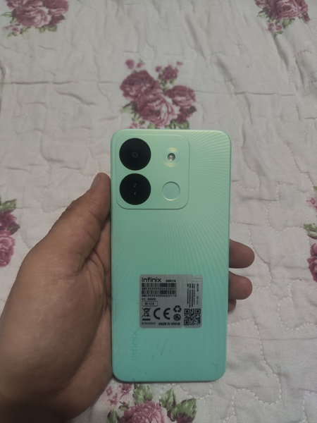 Infinix Smart 7 HD 64Gb Green Igravoy Sastayaniya Otlichniy Zor