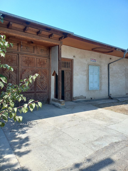 Uchastka sotiladi