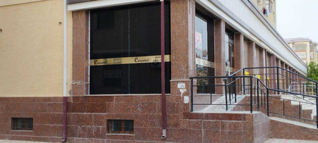 Сдается в аренду помещение площадью 140 кв. м., вдоль дороги.