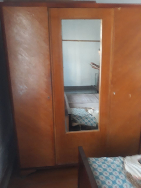 Мебель срочно продаю