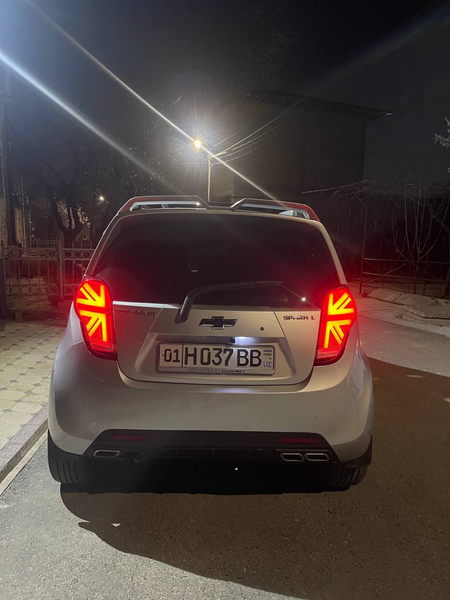 Spark sotiladi arzon