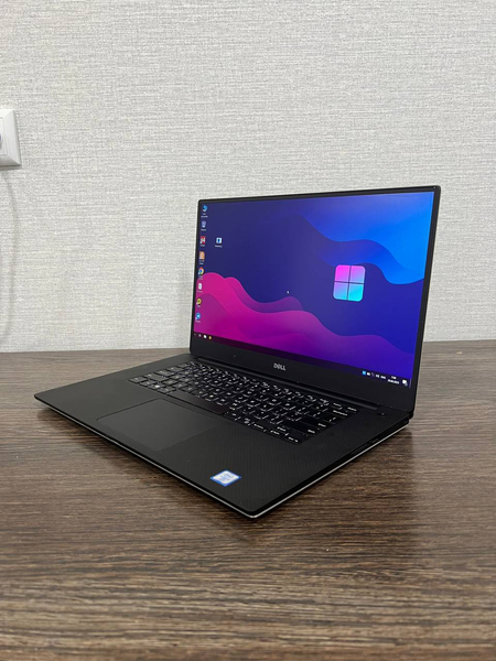 Ноутбук dell использовал 1 год