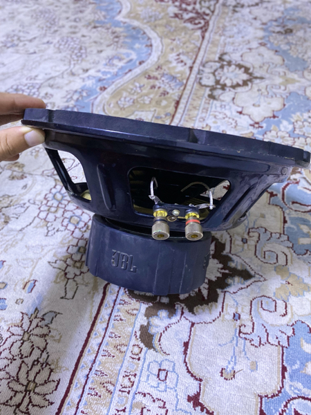 Jbl 1200 sotiladi