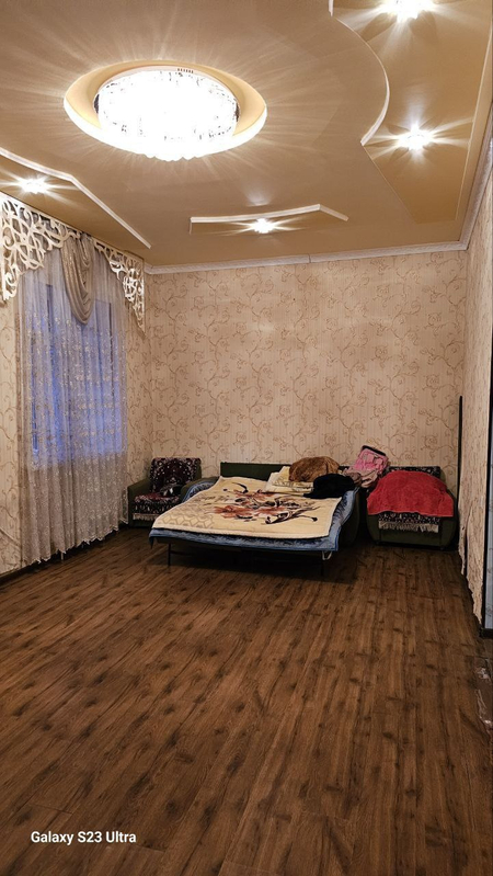 Кибрайский район Продаётся дом  5 соток
