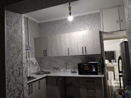 Продаётся 2 ком квар 3 этаж Юнус обод 19 квар
