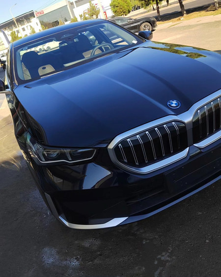BMW i5 eDrive 35L 2024 sotuvda tayyor kredit ham mavjud shot spravka