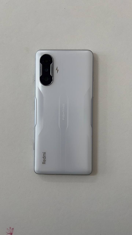 redmi k40gaming holati zor