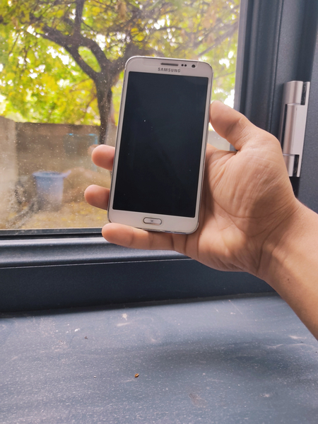 Samsung galaxy Grand max 16gb