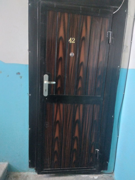 Срочно сотилад 3 хонали кв