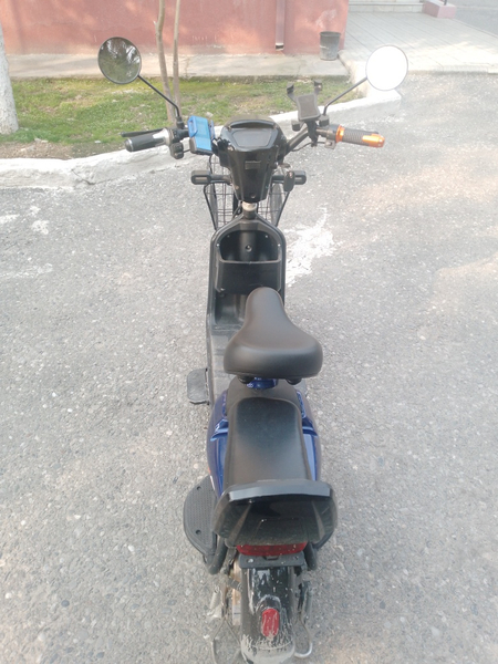 Skuter xolati yangi