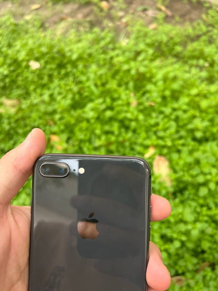 Iphone 8+ hatira 64 gb