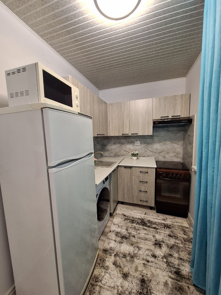 Срочно продаётся Чиланзар 2 квартал  2в3/3/4. Балкон 2*6