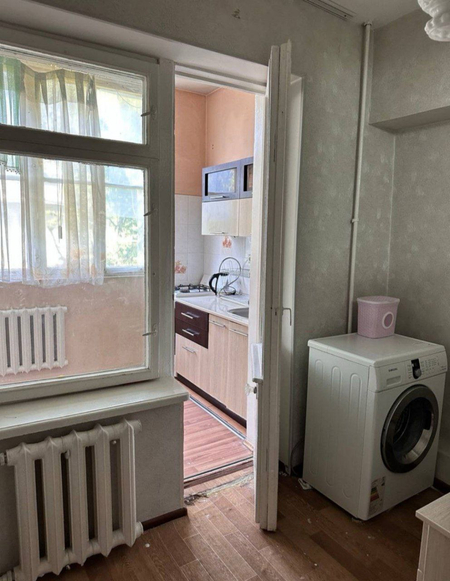 Arenda kvartira Oloy Bozor oldida 1/2/4