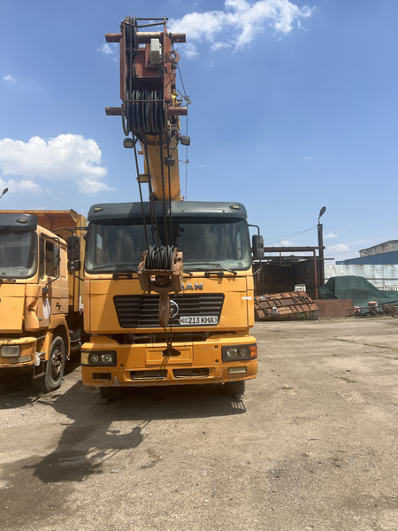 Kran Shacman  Krantas Grup 25 tn naxadu sotiladi KC 55724A