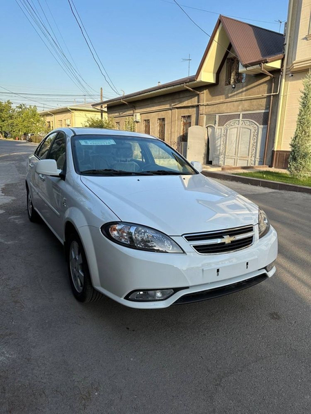 Jentra sotiladi. Kuzov 2023 yil. 55 ming yurgan.  Navarotlari bor.