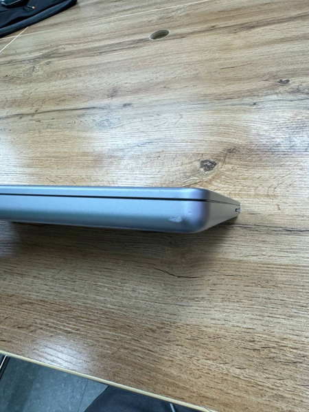 Macbook pro m2 pro 16/512