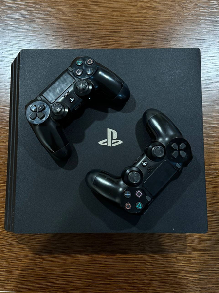 PS 4 pro на 1 тб памяти