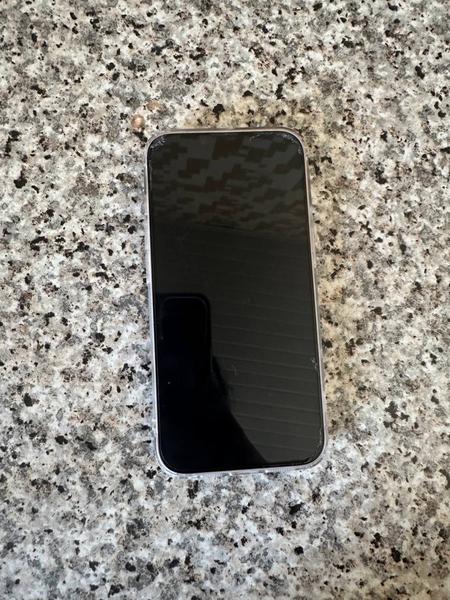 Apple Iphone 13 white